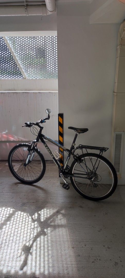 Trek Mountain Bike with Accessories, Sports Equipment, Bicycles & Parts, Bicycles on Carousell