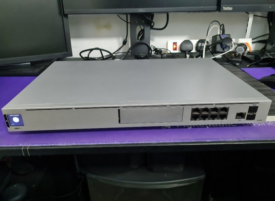 Ubiquiti UniFi Dream Machine Pro (UDM-Pro), Computers & Tech, Parts ...