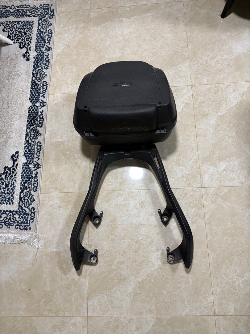 Xmax 300 V1 rack + box, Motorcycles, Motorcycle Accessories on Carousell
