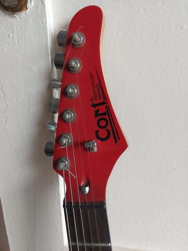Cort Performer Series Red Electric Guitar, Hobbies & Toys, Musical ...