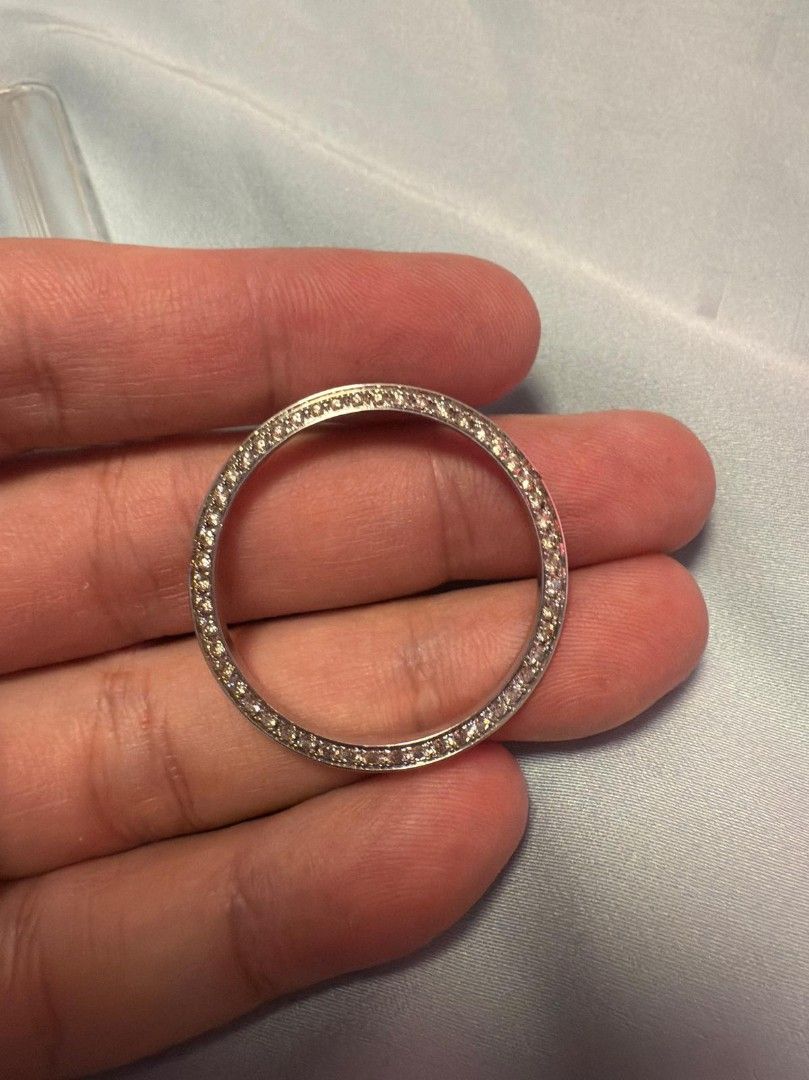 Diamond Watch Bezel, Luxury, Watches on Carousell