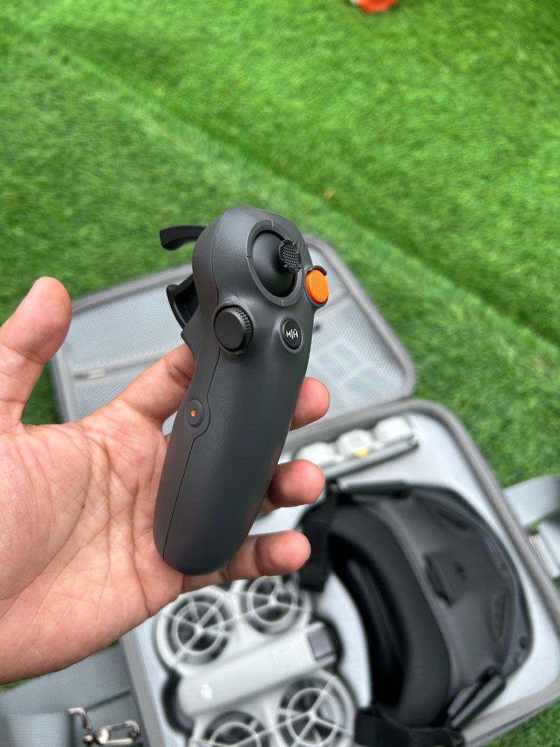 DJI Neo FPV Motioj Fly More Combo Drone Combo, Photography, Drones on ...