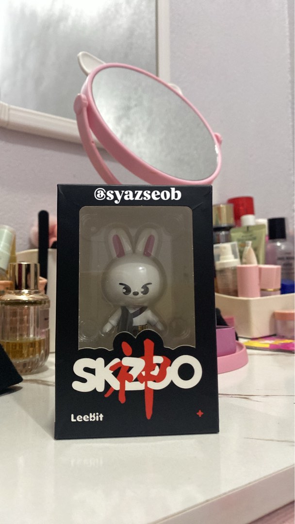 LEEBIT SKZOO FIGURINE (ORIGINAL JYP), Hobbies & Toys, Collectibles ...