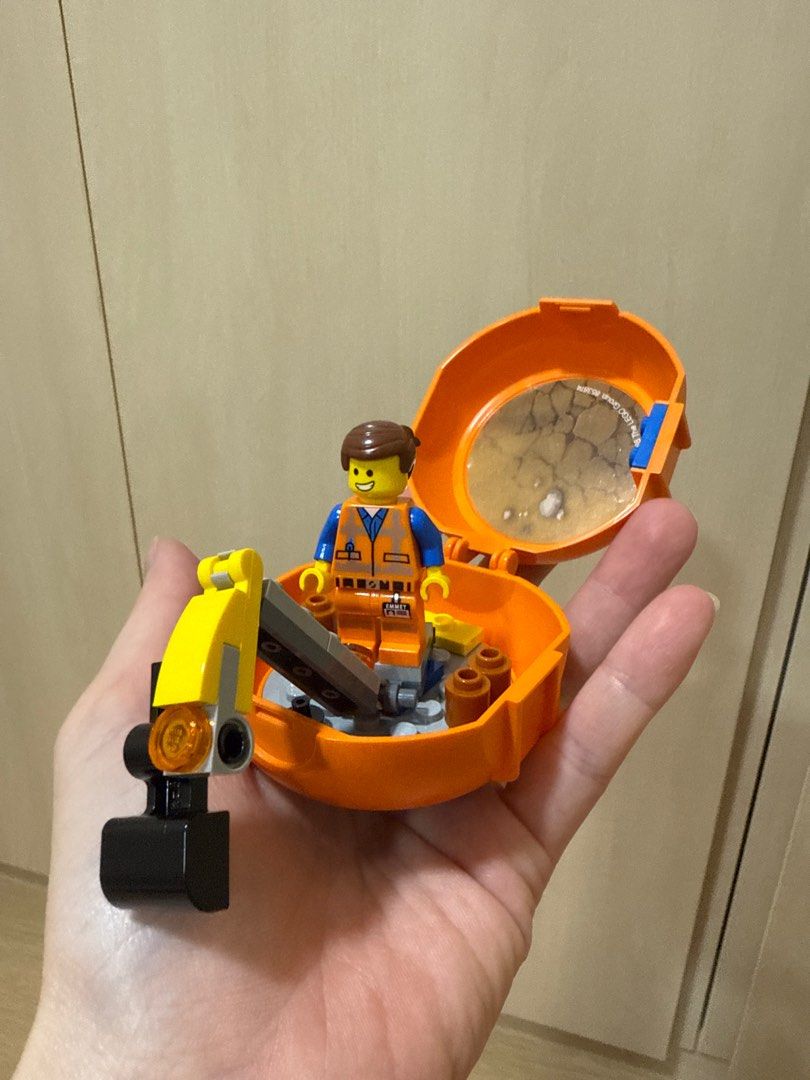 LEGO Movie 2 Emmet's Mini-Excavator Set 653874, Hobbies & Toys, Toys ...