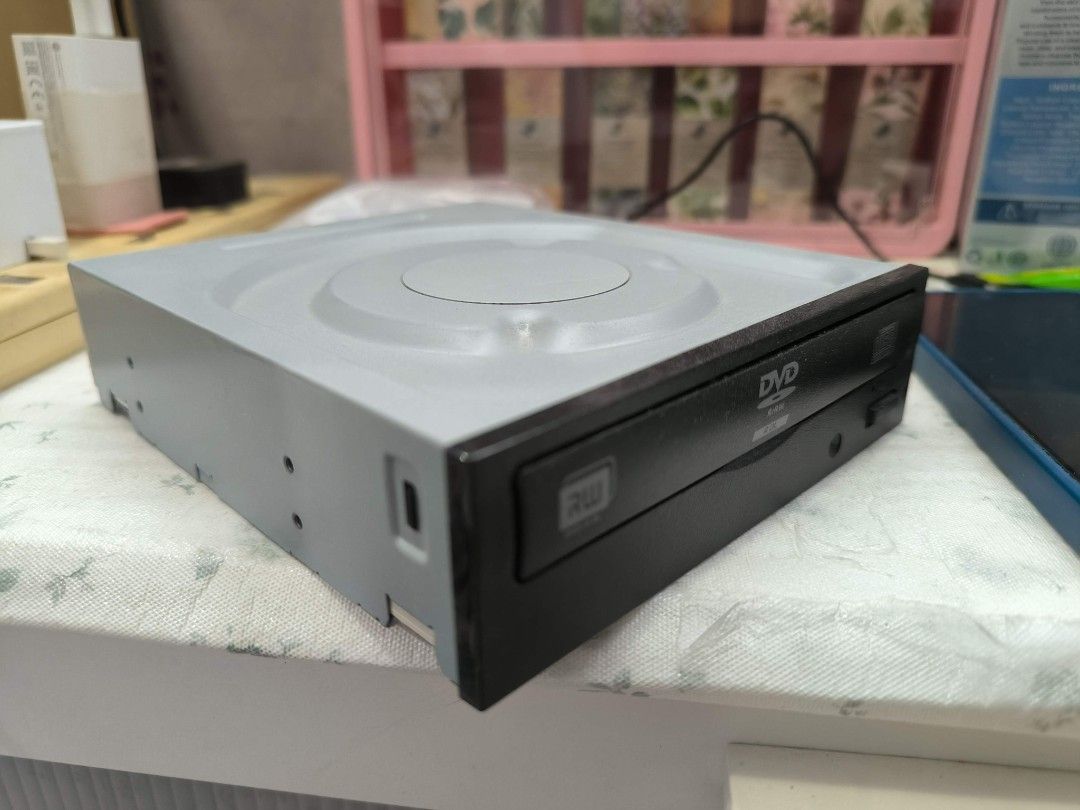 Lite-On DVD/CD Rewritable Drive, Hobbies & Toys, Music & Media, CDs ...
