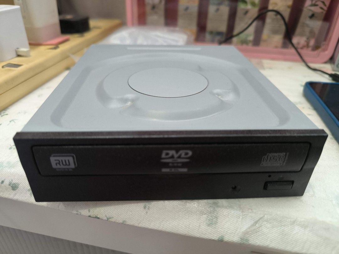 Lite-On DVD/CD Rewritable Drive, Hobbies & Toys, Music & Media, CDs ...