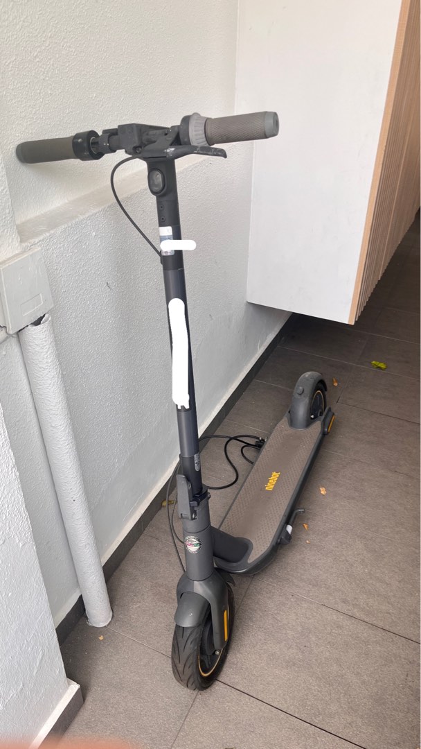 Ninebot Electric Scooter, PMD, Sports Equipment, PMDs, E-Scooters & E ...