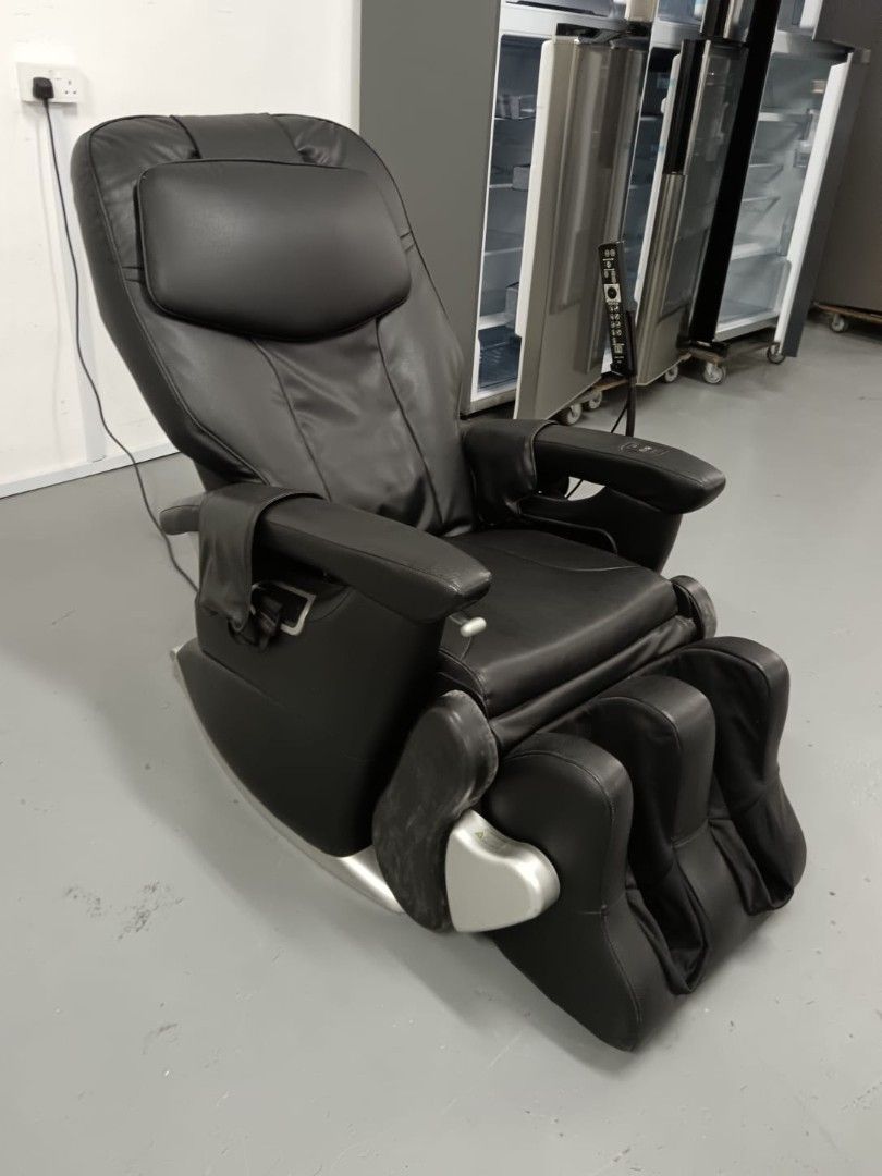 OSIM iMedic Pro Massage Chair (C2-10) 💯, Health & Nutrition, Massage ...