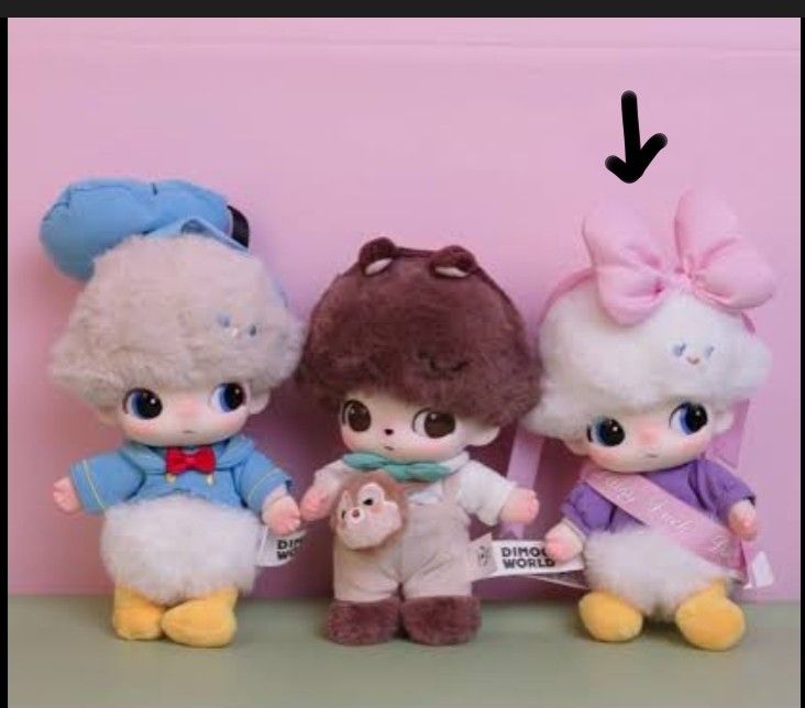 Popmart Dimoo World Disney Series Vinyl Plush Pendent (Daisy), Hobbies ...