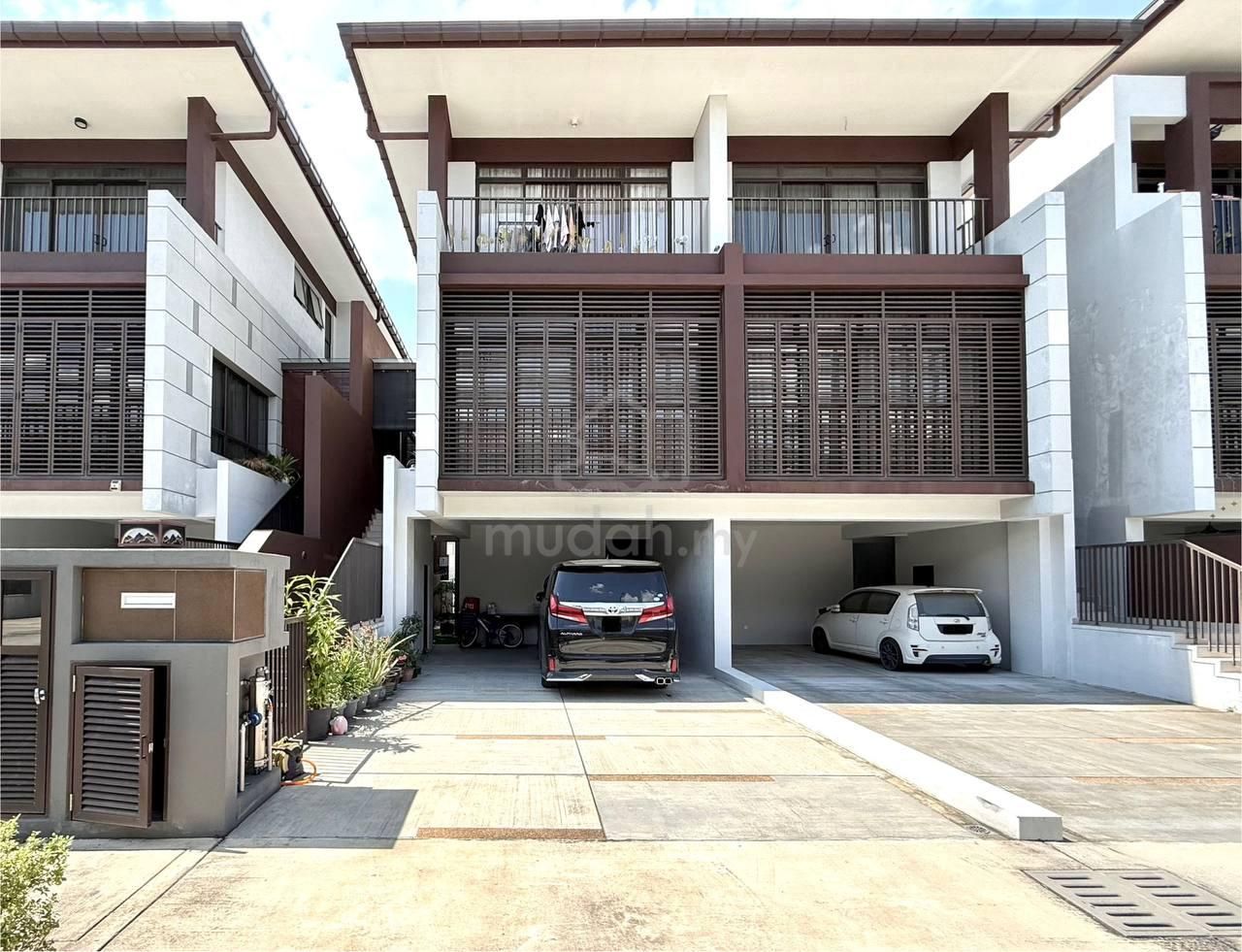 Renovated & Partial Furnished 3 Storey The Mulia Residences Cyberjaya ...