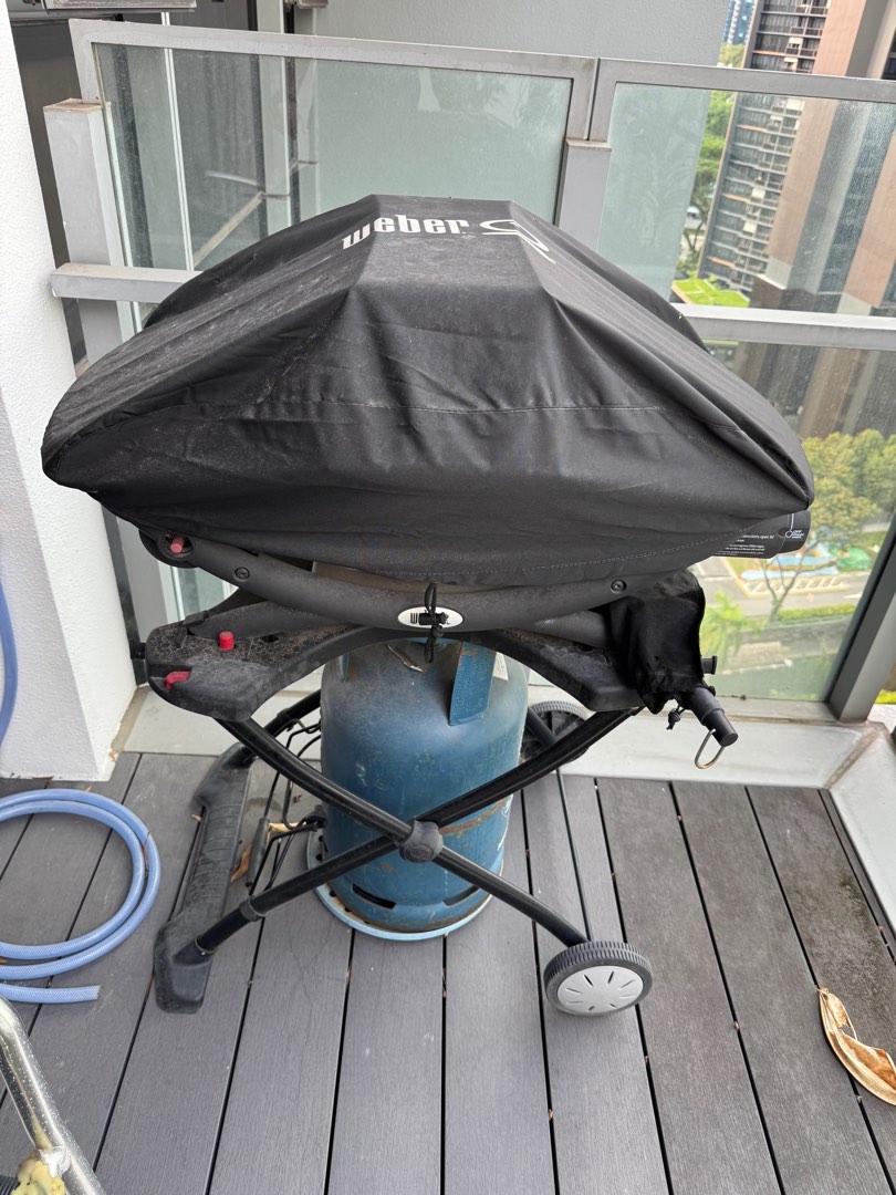 Weber Q2000, TV & Home Appliances, Kitchen Appliances, BBQ, Grills ...