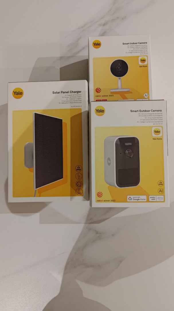 Yale Smart Home Bundle ( Indoor/Outdoor Camera & Solar Panel Charger ...