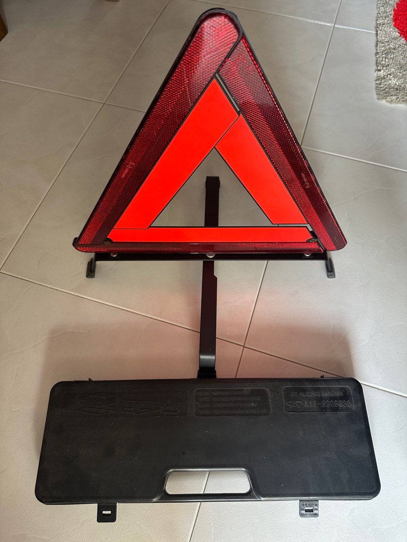 Breakdown sign, Car Accessories, Accessories on Carousell