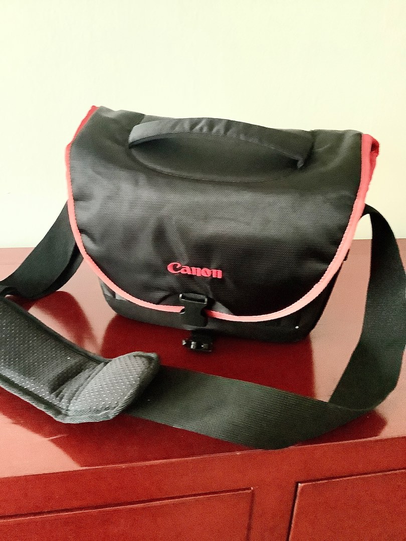 Canon Camera Bag - Black with Red Trim, Photography, Photography ...