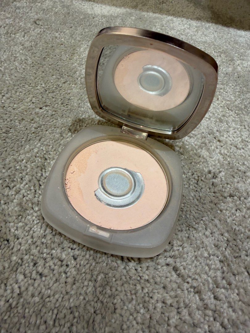 La Mer The Powder Translucent 02, Beauty & Personal Care, Face, Makeup ...
