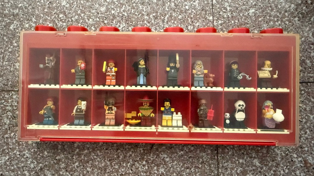 Lego The Movie Minifigure Collection with Display Case, Hobbies & Toys ...