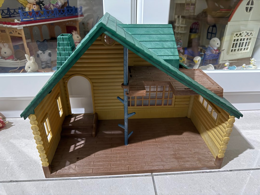 Sylvanian Families Green Log Cabin House, Hobbies & Toys, Toys & Games ...