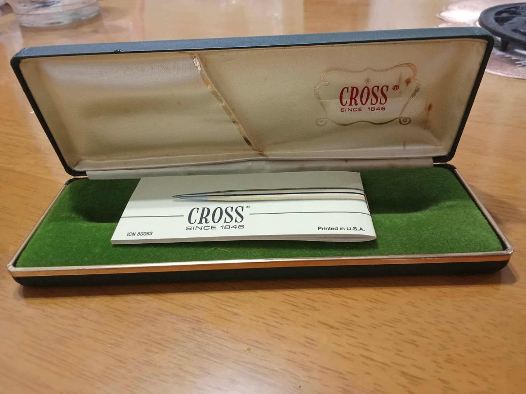 Vintage Cross pen case good condition ( case only ) Php750., Hobbies ...