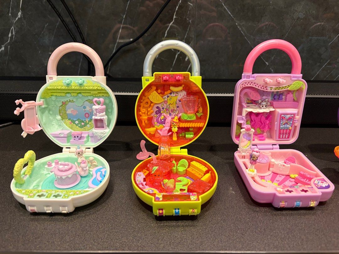 7 Polly Pocket Lockets Playsets - Assorted, Hobbies & Toys, Toys ...