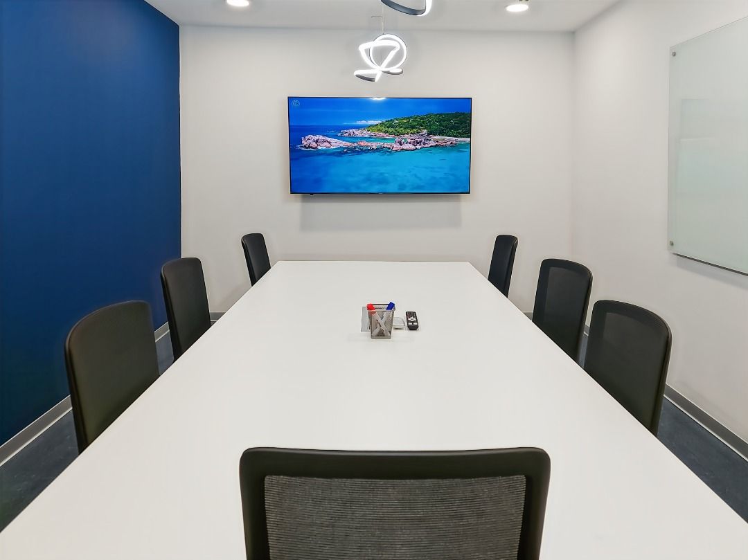 Book open plan office space for businesses of all sizes in HQ Wisma ...