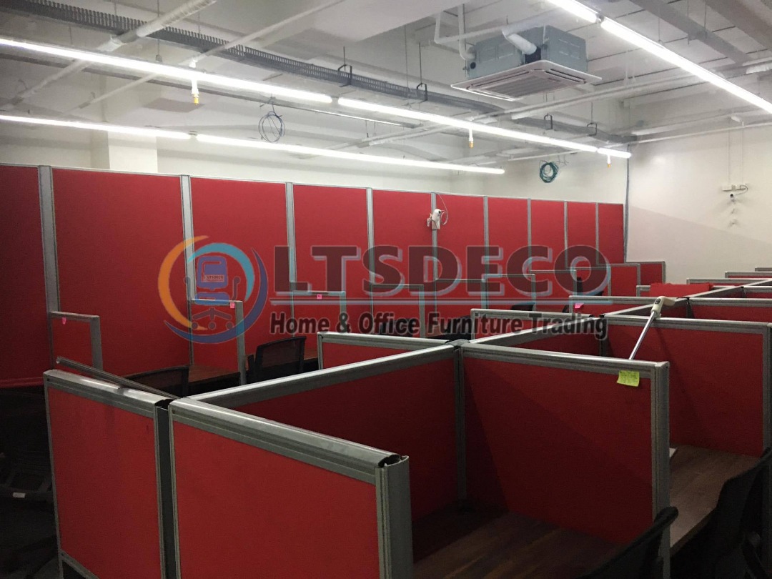 CALL CENTER WORKSTATION CUBICLES OFFICE PARTITION, Furniture & Home ...