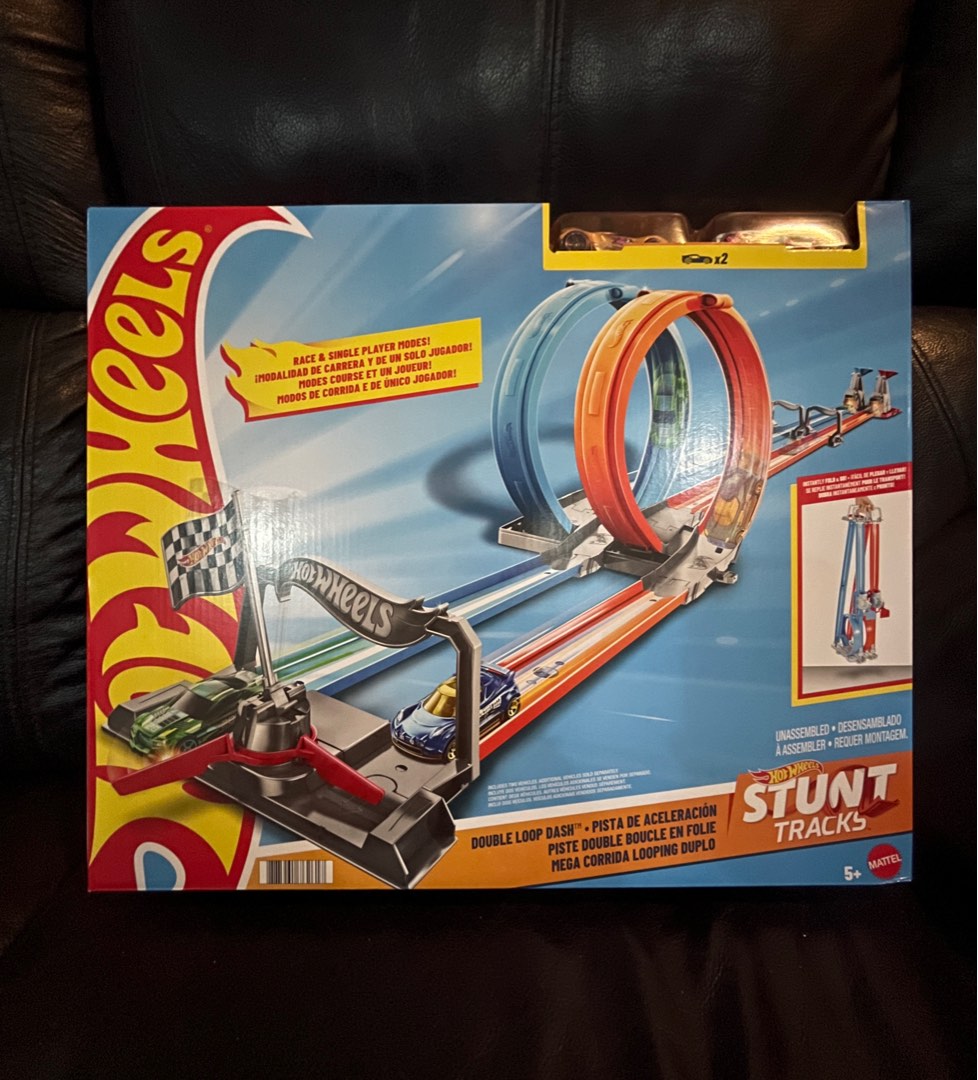 Hot Wheels Double Loop Dash Stunt Tracks, Hobbies & Toys, Toys & Games ...