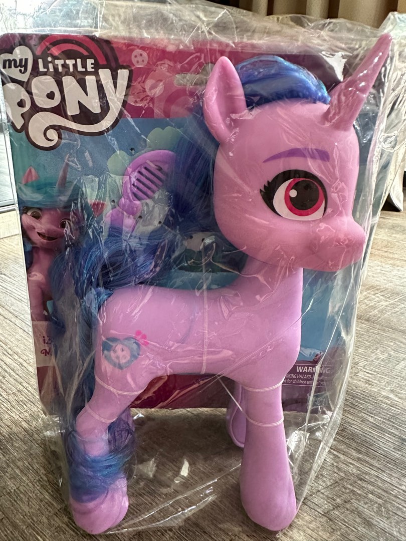 My Little Pony: A New Generation - Izzy Moonbow, Hobbies & Toys, Toys ...