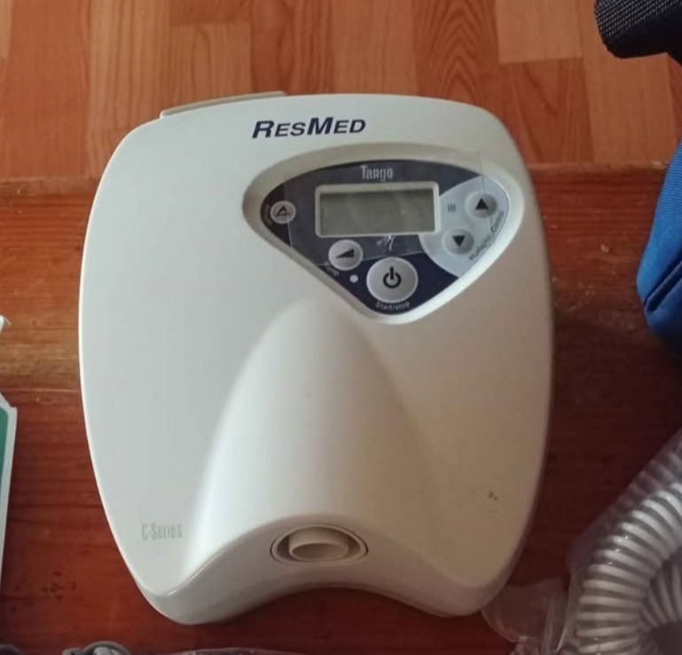 ResResMed Tango CPAP Machine with Accessories, Health & Nutrition ...