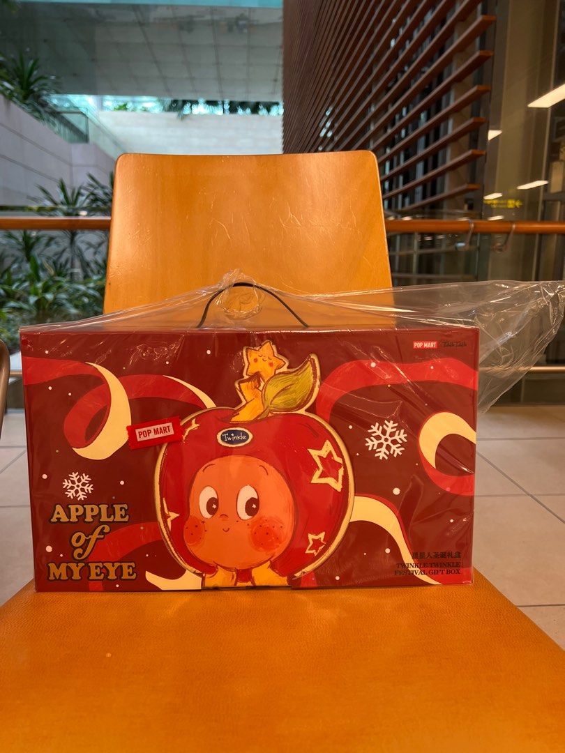 Twinkle twinkle POP MART Apple of My Eye Series Gift Box, Hobbies ...