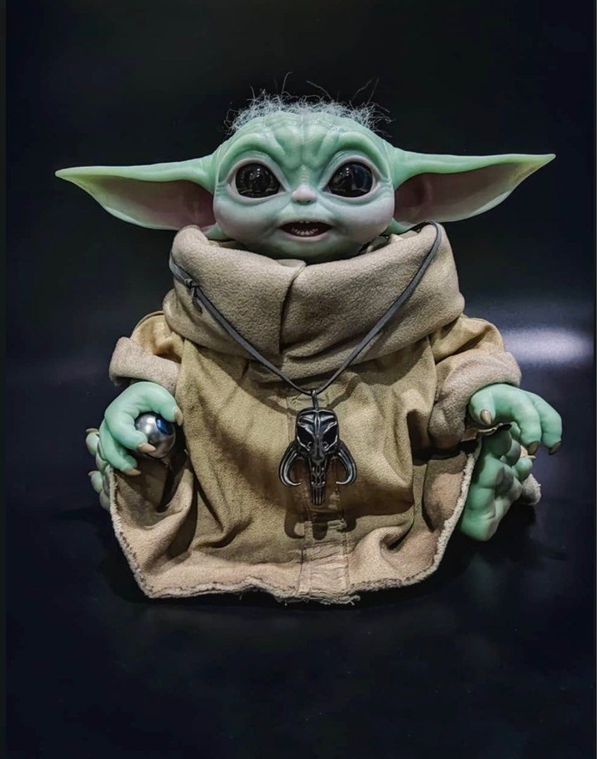 1:1 Hot Toys Lifesize The Child (Grogu), Hobbies & Toys, Collectibles ...