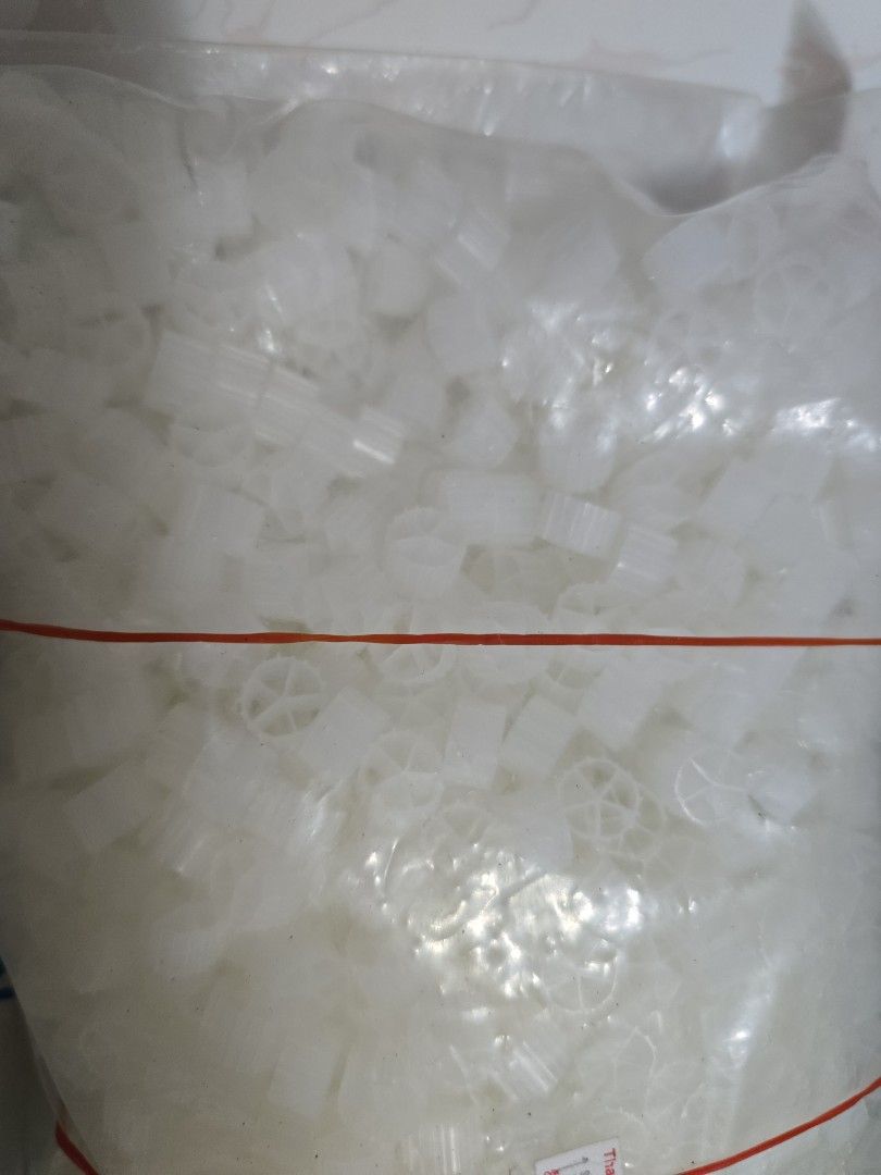 Aquamedia Oyster Shells & Bio Filter Media, Pet Supplies, Homes & Other Pet Accessories on Carousell