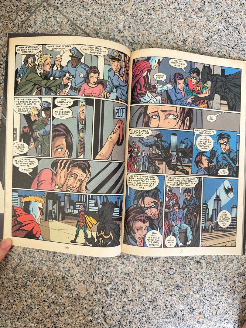 Batman: Officer Down, Hobbies & Toys, Books & Magazines, Comics & Manga ...