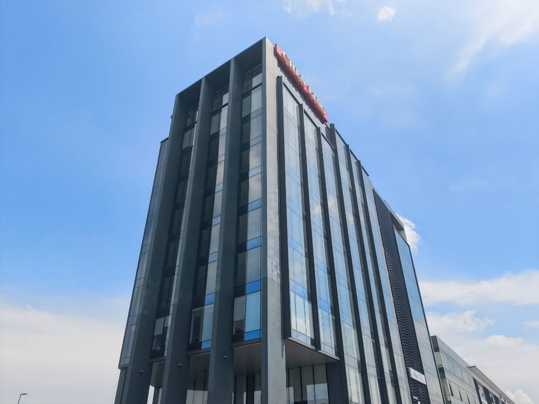 Book open plan office space for businesses of all sizes in Regus The ...