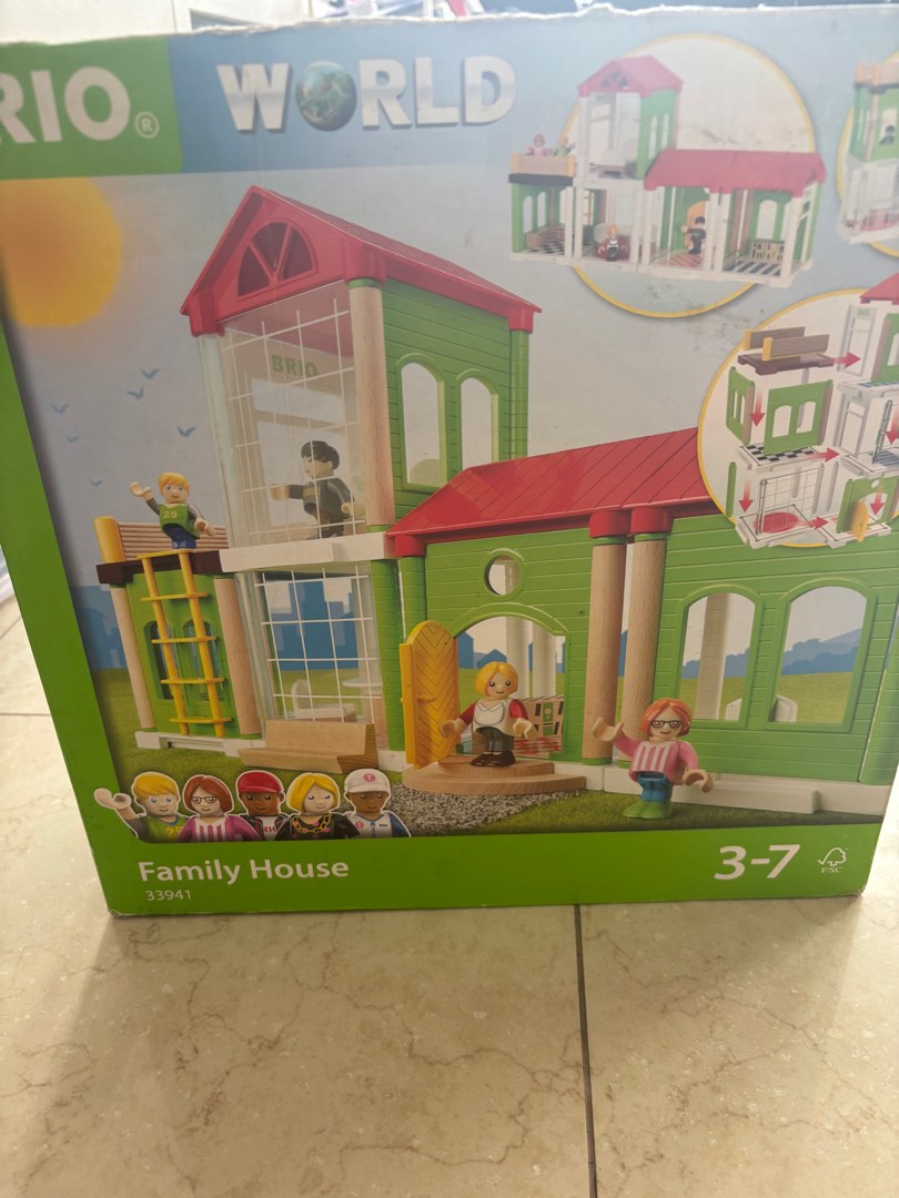 BRIO World Family House 33941, Hobbies & Toys, Toys & Games on Carousell