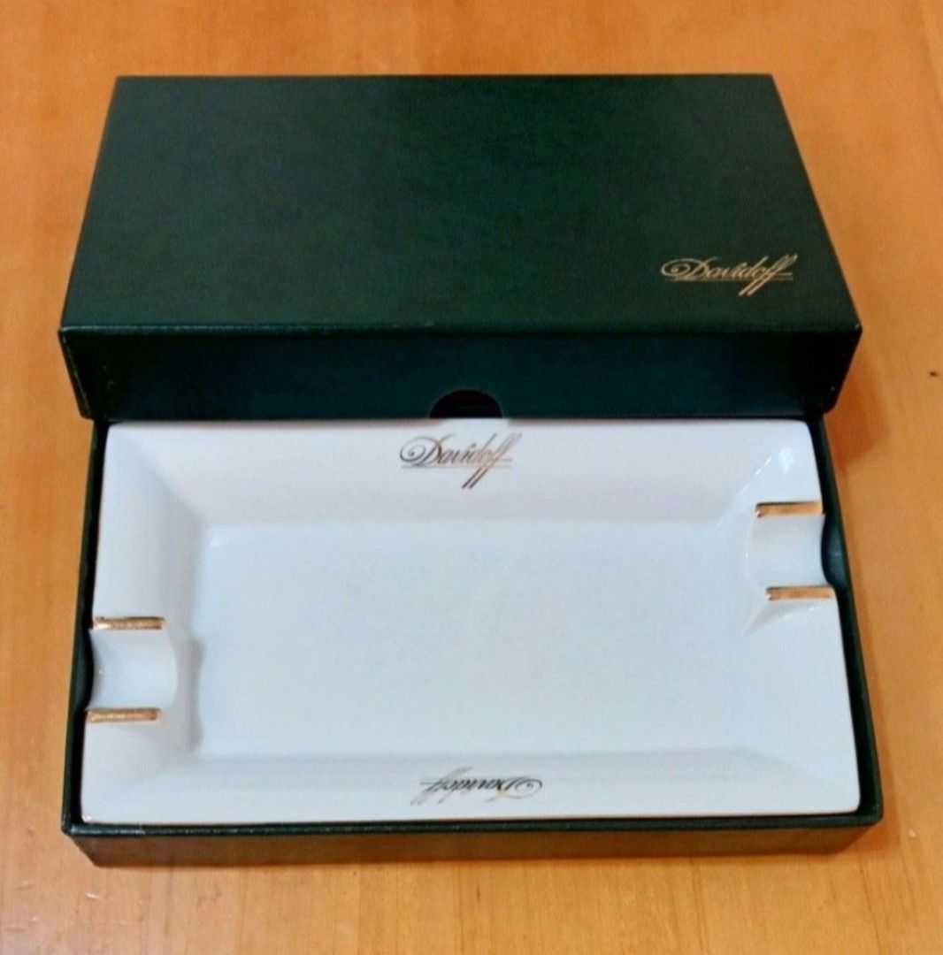 Davidoff Ashtray Bone Porcelain White/Gold Small 大衛杜夫 davidoff 小型 雪茄 ...