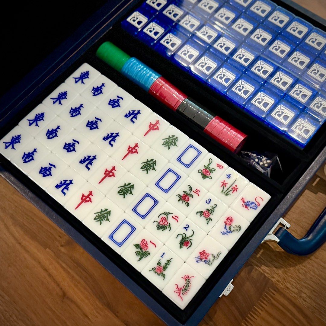 Full size Mahjong Set (Corporate Gift Set), Hobbies & Toys, Toys ...