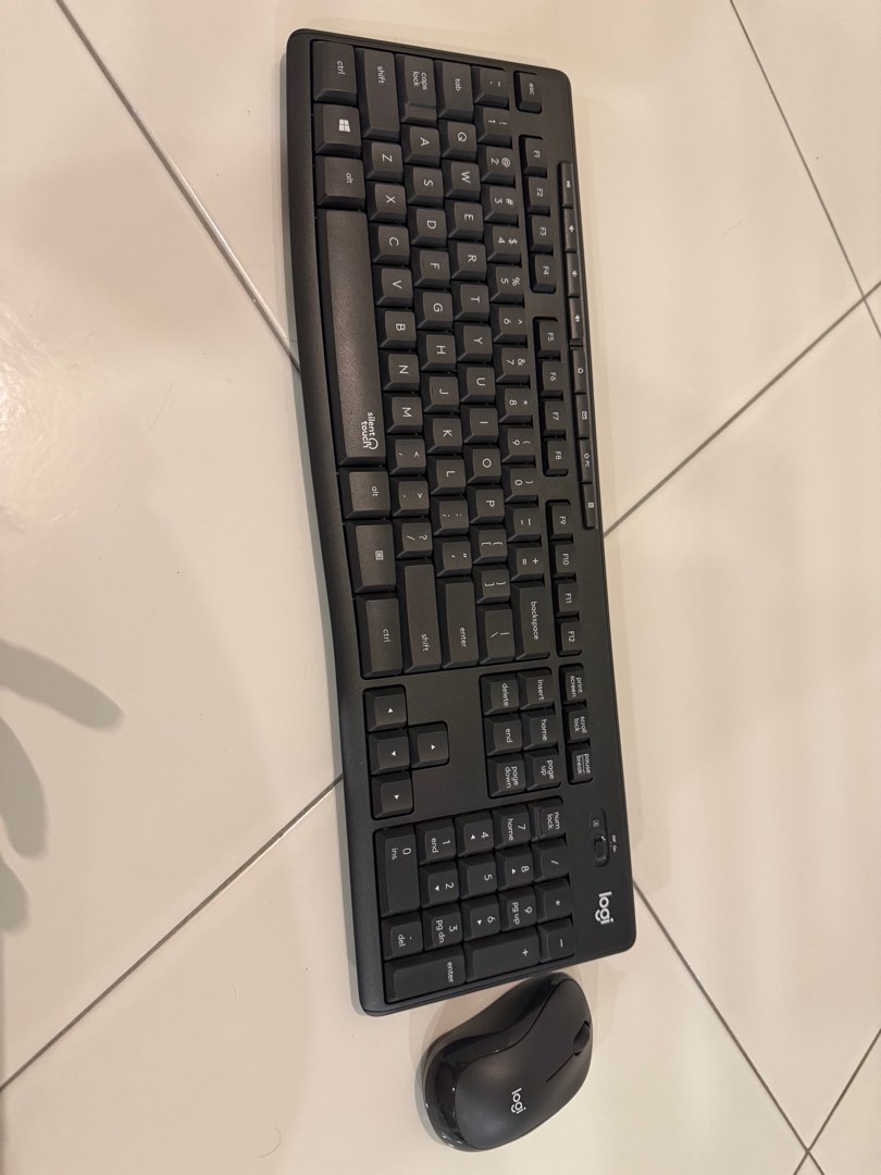 Logitech MK295 Wireless Keyboard and Mouse Combo, Computers & Tech ...