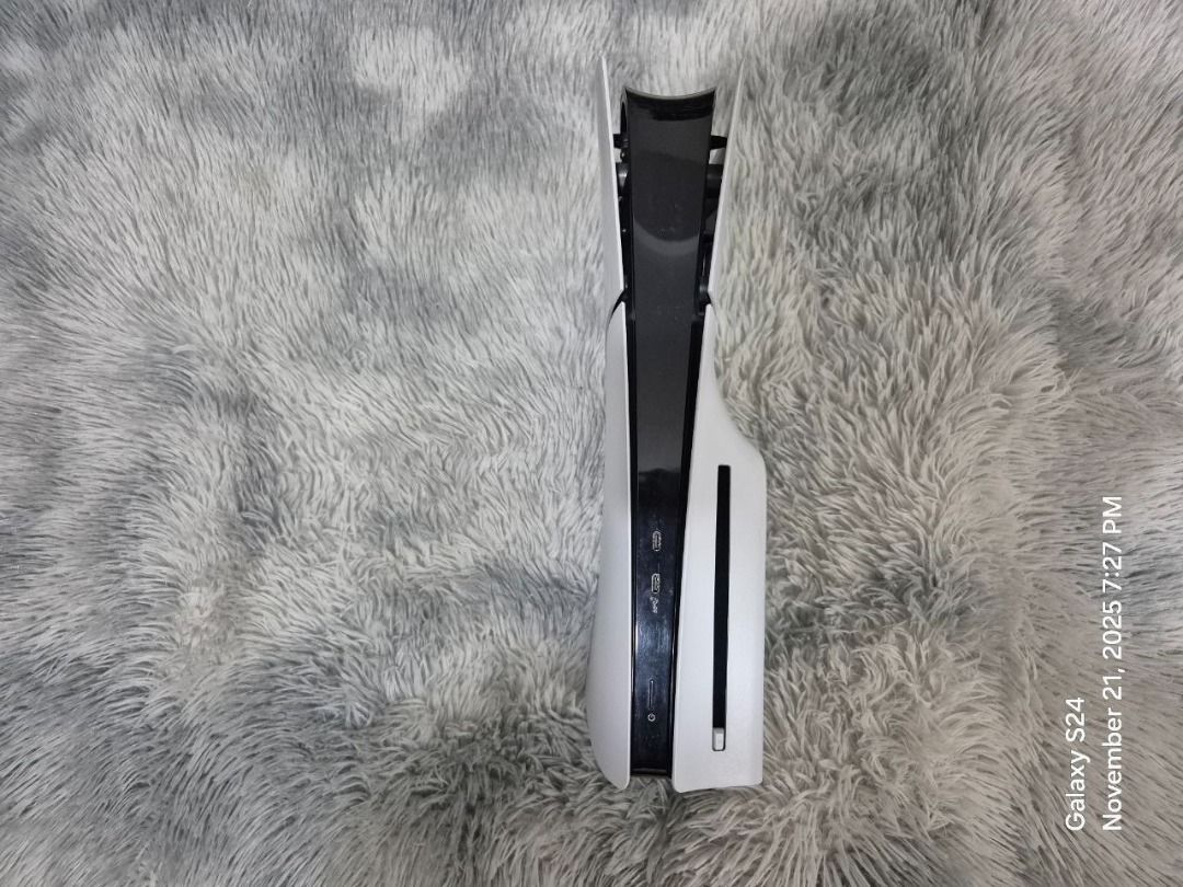 Ps5 Slim disc edition with 2 controller complete with box, Video Gaming, Video Game Consoles ...