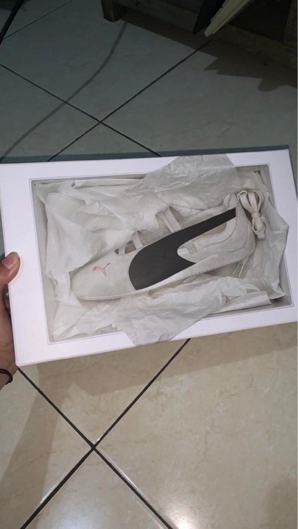 Puma Speedcat Ballet x Rose, Fesyen Wanita, Sepatu di Carousell