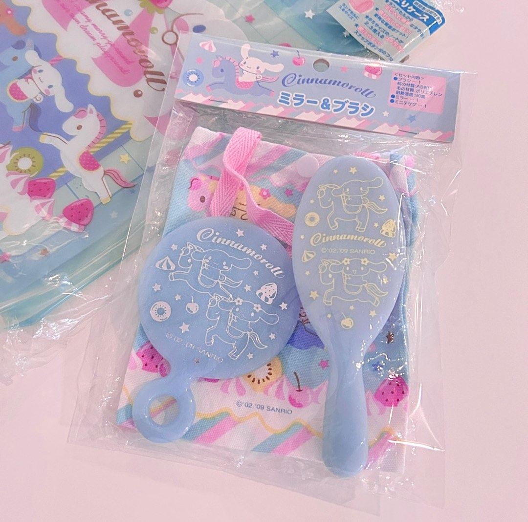 Sanrio Cinnamoroll Comb & Mirror Set File Folder, Hobbies & Toys, Toys ...