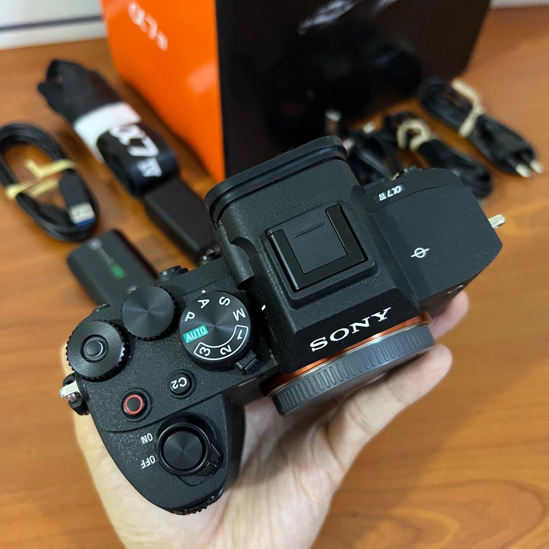 Sony a7iv body 99% like new (unregistered warranty) Sc30k only a7 mark ...