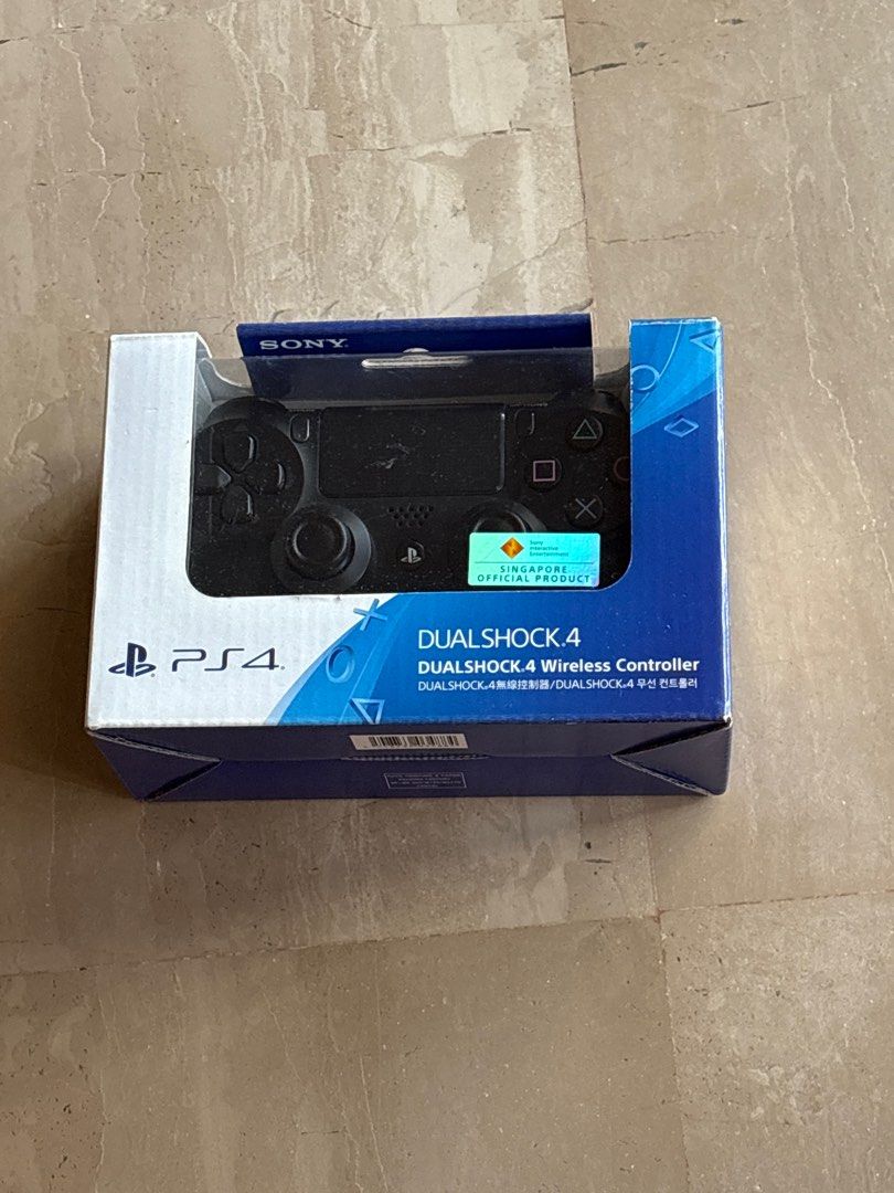 Sony PS4 DualShock 4 wireless controller, Sports Equipment, Other ...