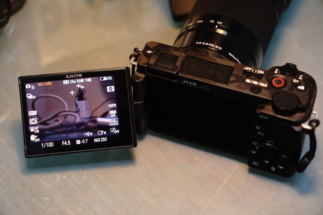 Sony ZV-E10 ZVE10 ZVE-10 with multiple lenses and accesories ...