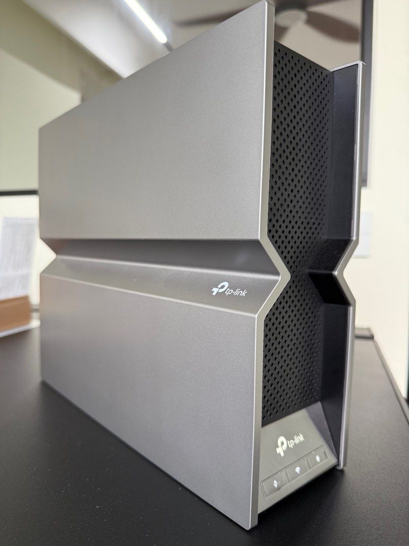 TP-Link BE2200 Tri-Band Wi-Fi 7 Router (EB810V, Computers & Tech, Parts ...