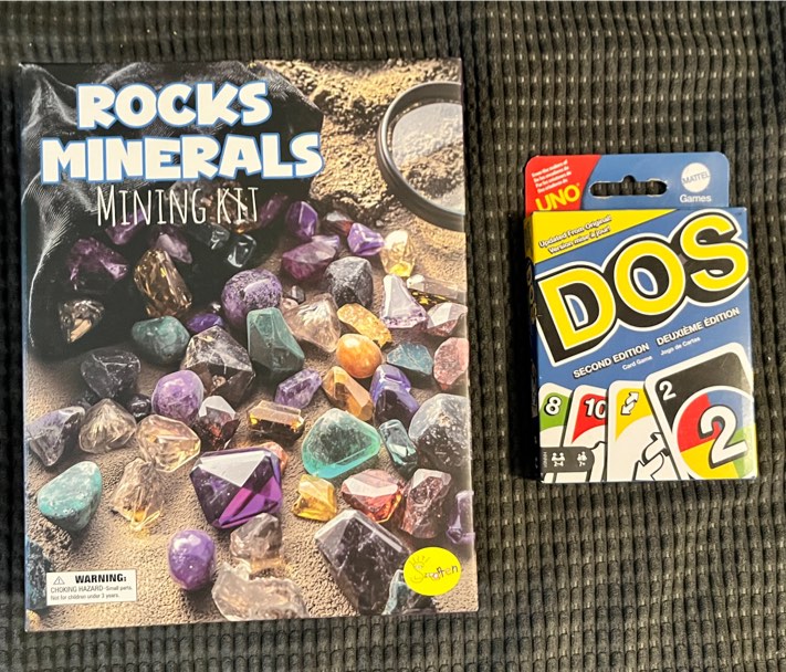 UNO DOS Card Game & Rocks Minerals Mining Kit, Hobbies & Toys, Toys ...