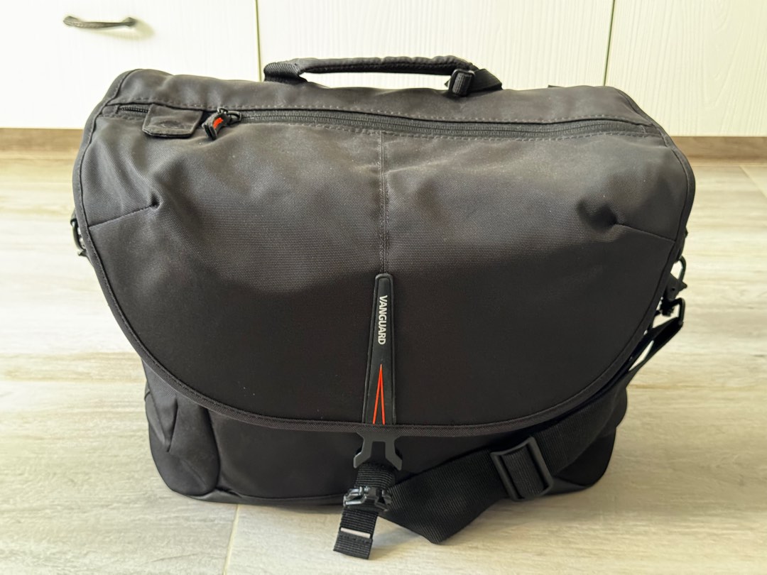 Vanguard Camera Bag - Black, Photography, Photography Accessories ...