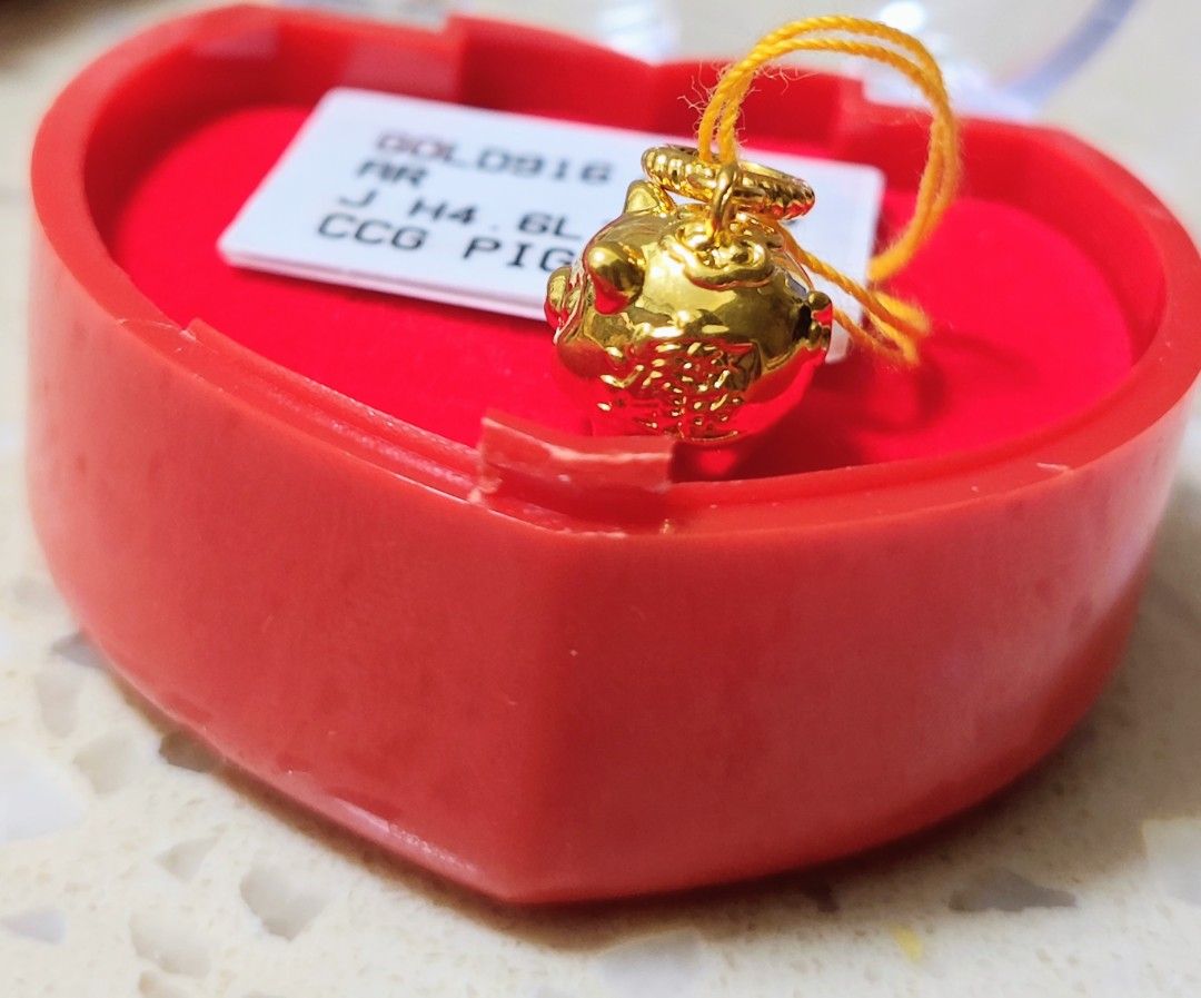 916 (22k) Gold Piggy Bank , Carousel, Minnie ice cream , love and Abacus charm, Women's Fashion ...