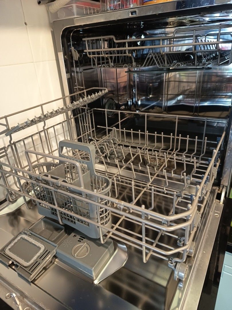 美的 Midea WQP8-3905-CN 8套 洗碗機, 家庭電器, 廚房電器, 洗碗碟機 - Carousell