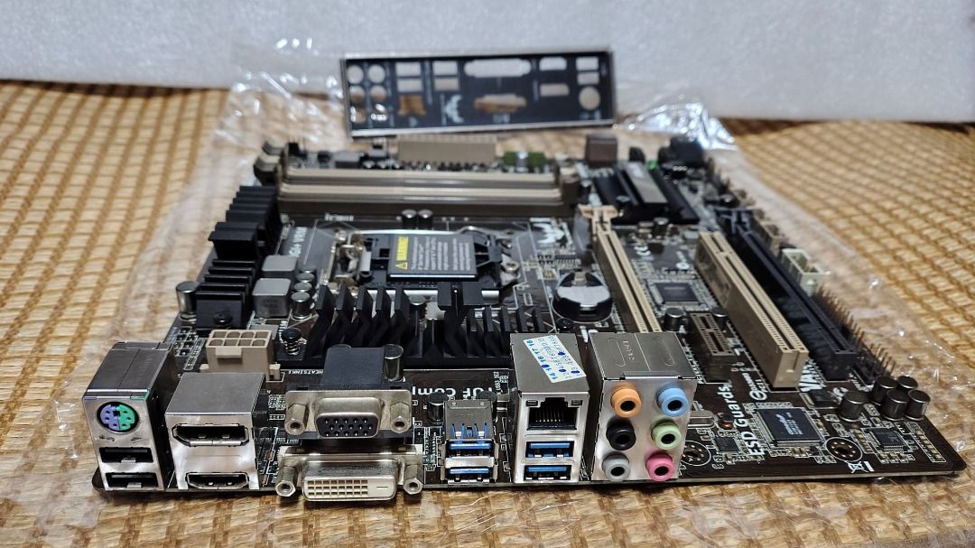 華碩 TUF VANGUARD B85 1150 軍規 主機板 (Intel I217-V + Realtek ALC887，24.4×24 ...