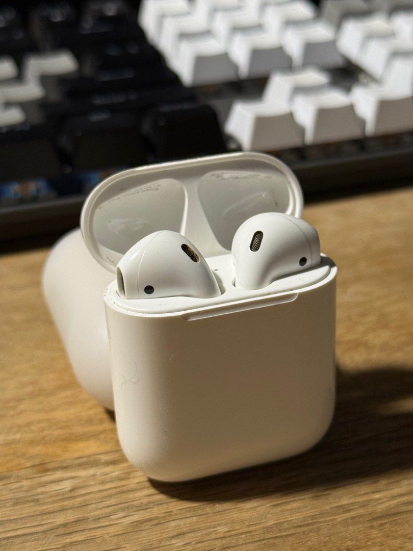 Apple AirPods - White, Audio, Earphones on Carousell